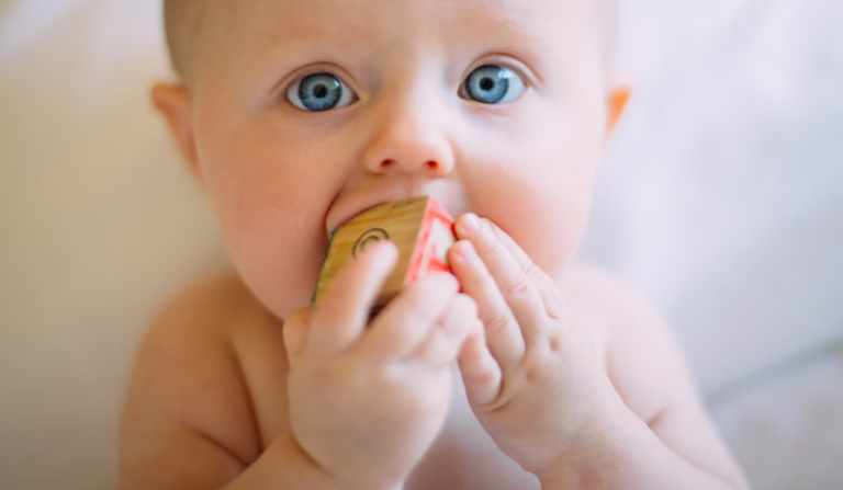 Baby's First Food (1 to 12 Months) - A Parental Guide - Health Hyme